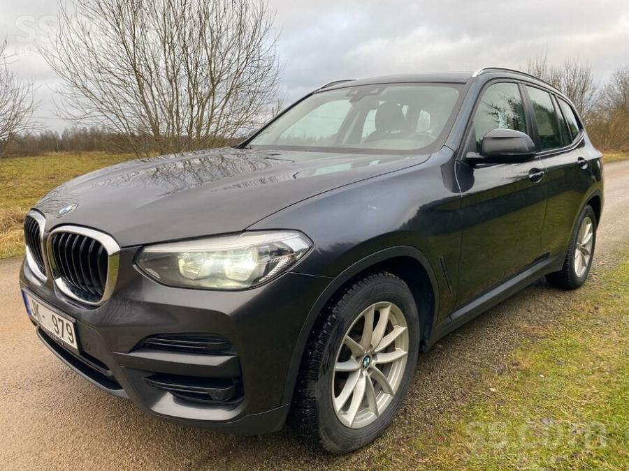 Grey BMW X3 2018 in Riga, with an engine capacity of 2.00 L and mileage of 214 thousand km for 18000 €, photo 3 on AUTOMOTO.COM.LV