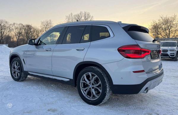 Pelēks BMW X3 2018 Panevēža, ar dzinēja tilpumu 2.00 L un nobraukumu 162 tūkst. km par 22500 €, foto 3 vietnē AUTOMOTO.COM.LV