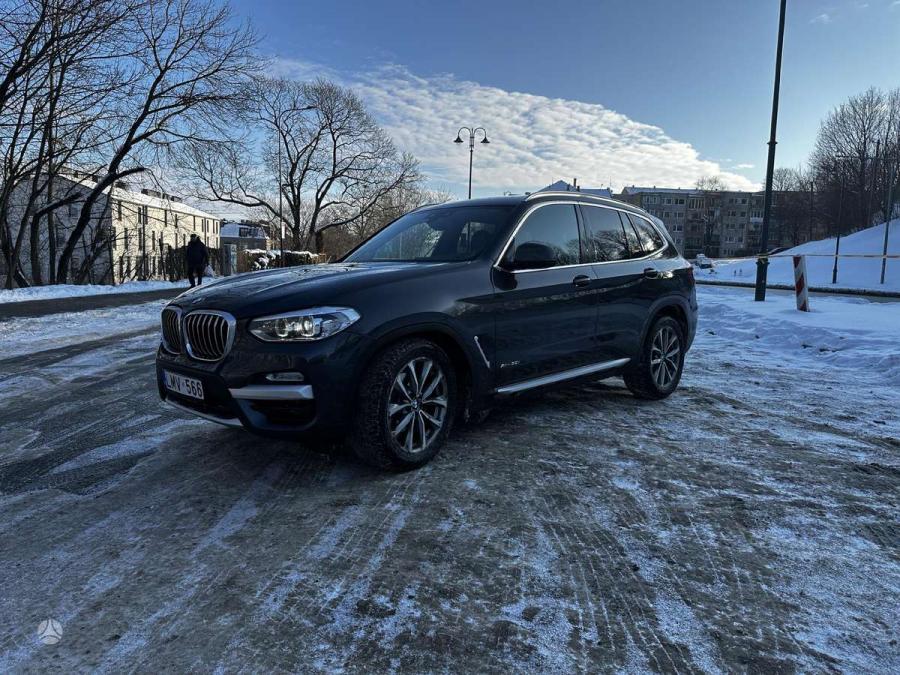 Grey BMW X3 2018 in Vilnius, with an engine capacity of 2.00 L and mileage of 100 thousand km for 26900 €, photo 7 on AUTOMOTO.COM.LV