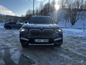 Grey BMW X3 2018 in Vilnius, with an engine capacity of 2.00 L and mileage of 100 thousand km for 26900 €, photo 8 on AUTOMOTO.COM.LV