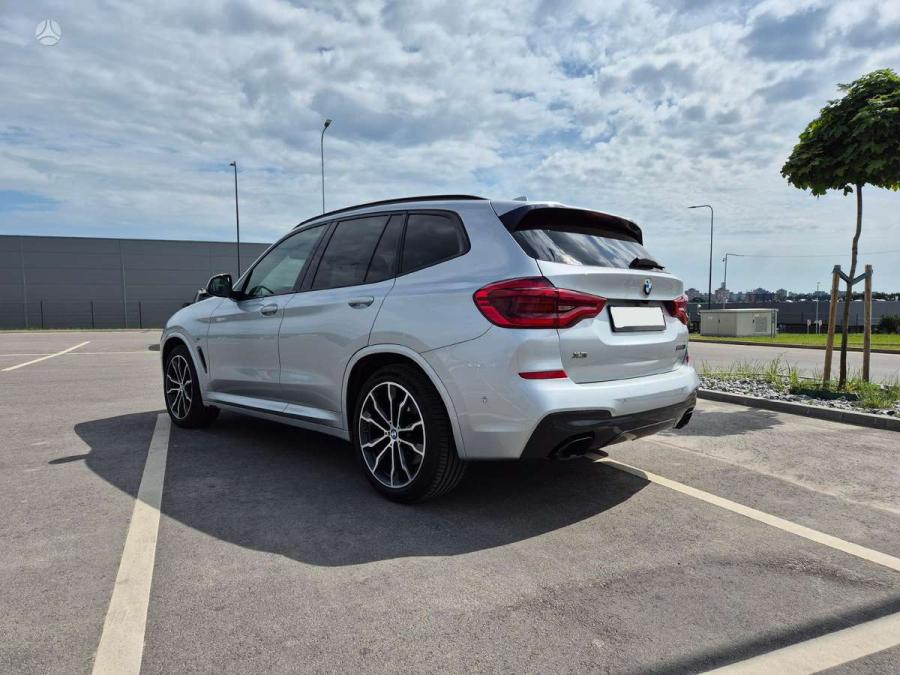 Grey BMW X3 2018 in Kaunas, with an engine capacity of 3.00 L and mileage of 68 thousand km for 35000 €, photo 2 on AUTOMOTO.COM.LV