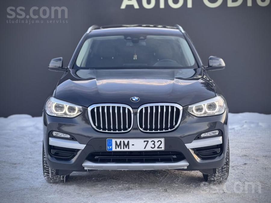 Grey BMW X3 2018 in Riga, with an engine capacity of 2.00 L and mileage of 109 thousand km for 27990 €, photo 6 on AUTOMOTO.COM.LV