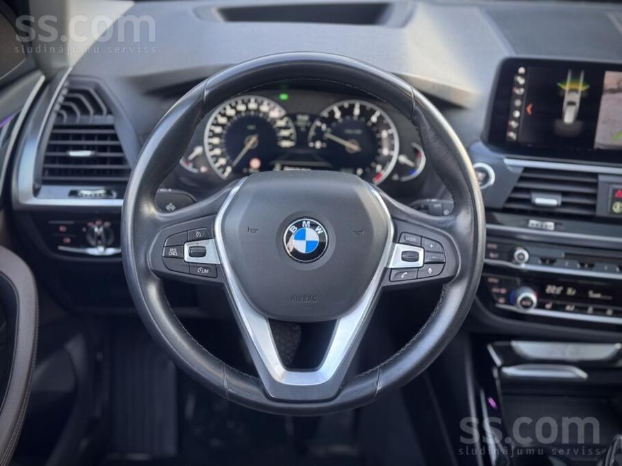 Grey BMW X3 2018 in Riga, with an engine capacity of 2.00 L and mileage of 109 thousand km for 27990 €, photo 8 on AUTOMOTO.COM.LV