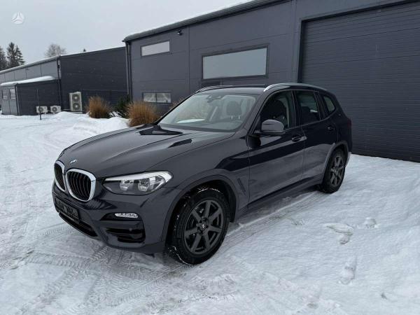 Grey BMW X3 2018 in Kaunas, with an engine capacity of 2.00 L and mileage of 229 thousand km for 14950 €, photo 1 on AUTOMOTO.COM.LV