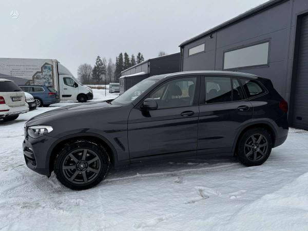 Grey BMW X3 2018 in Kaunas, with an engine capacity of 2.00 L and mileage of 229 thousand km for 14950 €, photo 3 on AUTOMOTO.COM.LV