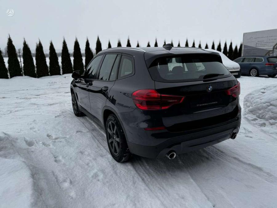 Grey BMW X3 2018 in Kaunas, with an engine capacity of 2.00 L and mileage of 229 thousand km for 14950 €, photo 4 on AUTOMOTO.COM.LV