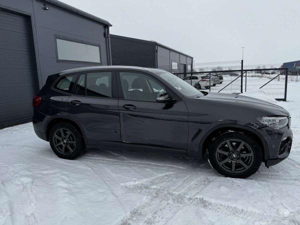 Grey BMW X3 2018 in Kaunas, with an engine capacity of 2.00 L and mileage of 229 thousand km for 14950 €, photo 6 on AUTOMOTO.COM.LV