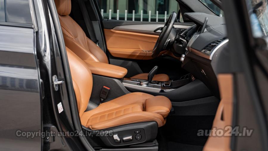 Grey BMW X3 2018 in Tallinn, with an engine capacity of 3.00 L and mileage of 229 thousand km for 25990 €, photo 14 on AUTOMOTO.COM.LV
