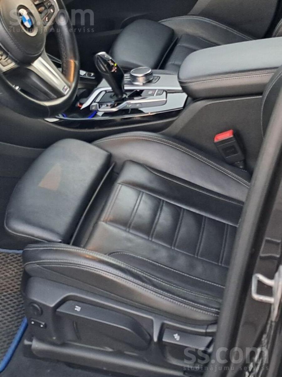 Grey BMW X3 2018 in Riga, with an engine capacity of 3.00 L and mileage of 241 thousand km for 23900 €, photo 21 on AUTOMOTO.COM.LV