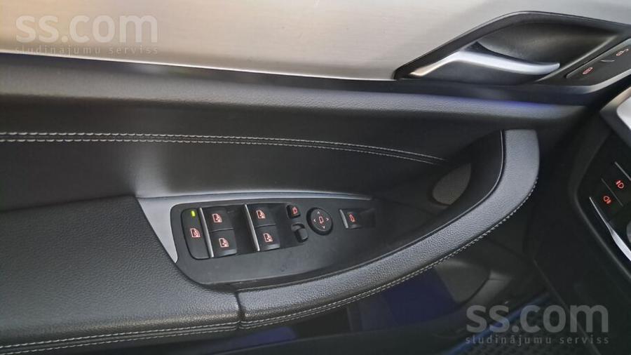 Grey BMW X3 2018 in Riga, with an engine capacity of 3.00 L and mileage of 241 thousand km for 23900 €, photo 22 on AUTOMOTO.COM.LV