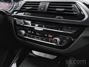 Grey BMW X3 2018 in Tukums, with an engine capacity of 2.00 L and mileage of 251 thousand km for 19990 €, photo 9 on AUTOMOTO.COM.LV