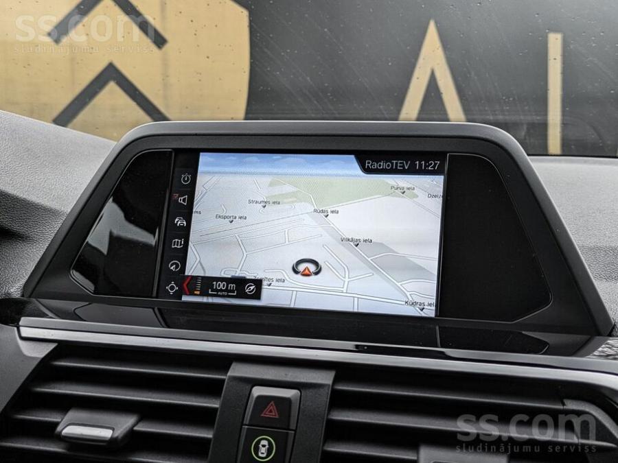 Grey BMW X3 2018 in Tukums, with an engine capacity of 2.00 L and mileage of 251 thousand km for 19990 €, photo 10 on AUTOMOTO.COM.LV