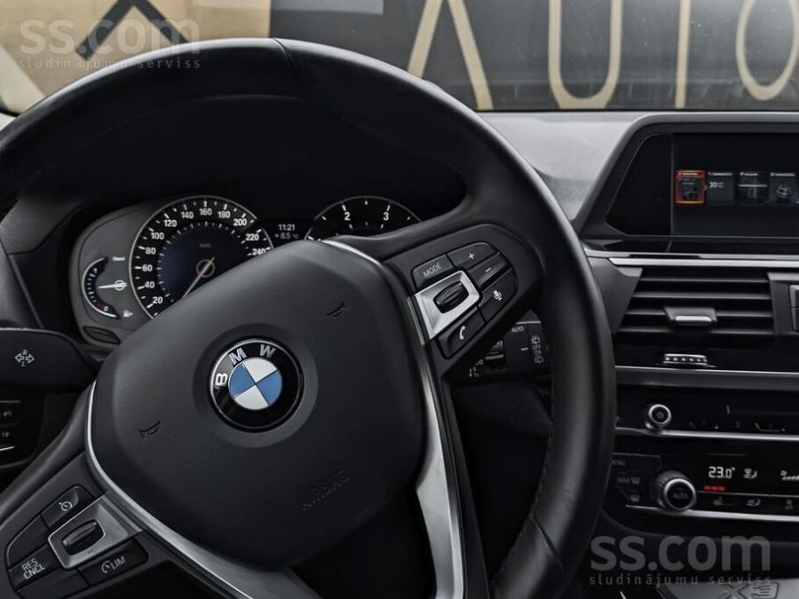 Grey BMW X3 2018 in Tukums, with an engine capacity of 2.00 L and mileage of 251 thousand km for 19990 €, photo 19 on AUTOMOTO.COM.LV