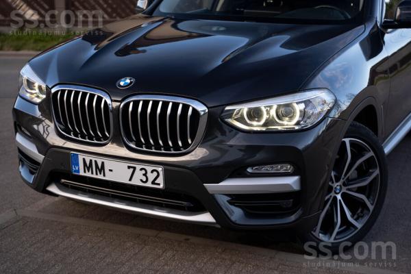 Grey BMW X3 2018 in Riga, with an engine capacity of 2.00 L and mileage of 114 thousand km for 24990 €, photo 2 on AUTOMOTO.COM.LV