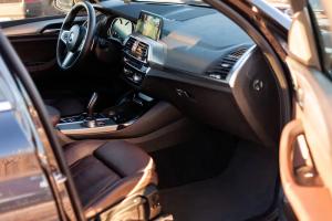 Pelēks BMW X3 2018 Rīga, ar dzinēja tilpumu 3.00 L un nobraukumu 198 tūkst. km par 25995 €, foto 24 vietnē AUTOMOTO.COM.LV