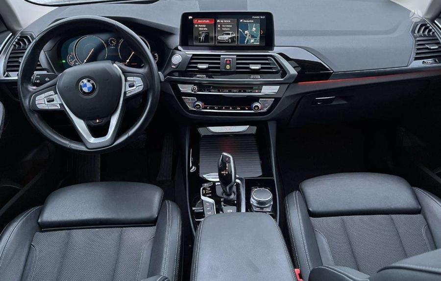 Grey BMW X3 2018 in Vilnius, with an engine capacity of 2.00 L and mileage of 215 thousand km for 21900 €, photo 6 on AUTOMOTO.COM.LV