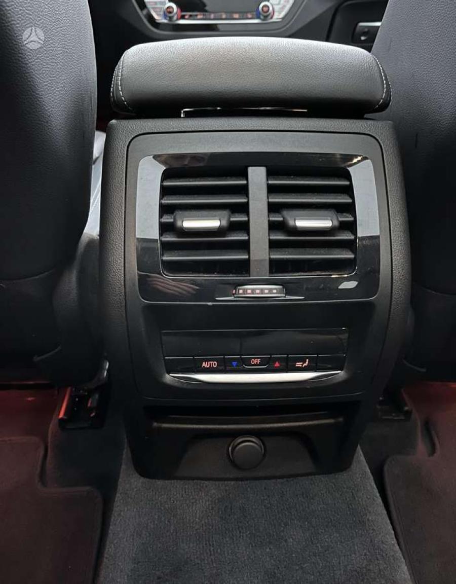Grey BMW X3 2018 in Vilnius, with an engine capacity of 2.00 L and mileage of 215 thousand km for 21900 €, photo 26 on AUTOMOTO.COM.LV