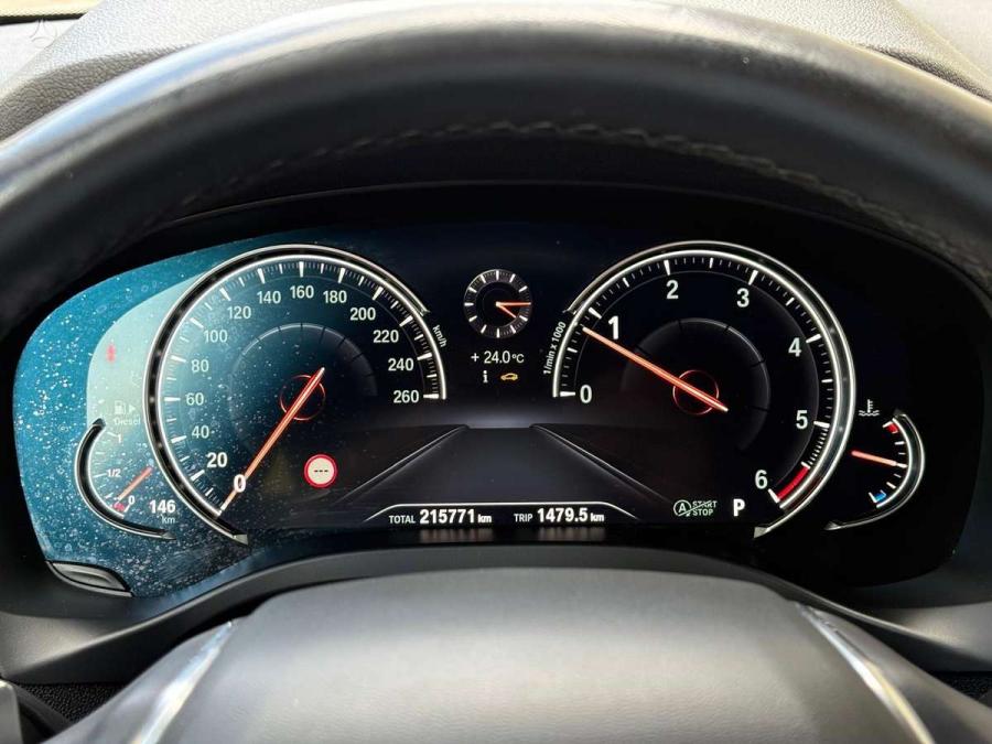 Grey BMW X3 2018 in Vilnius, with an engine capacity of 2.00 L and mileage of 215 thousand km for 21900 €, photo 30 on AUTOMOTO.COM.LV