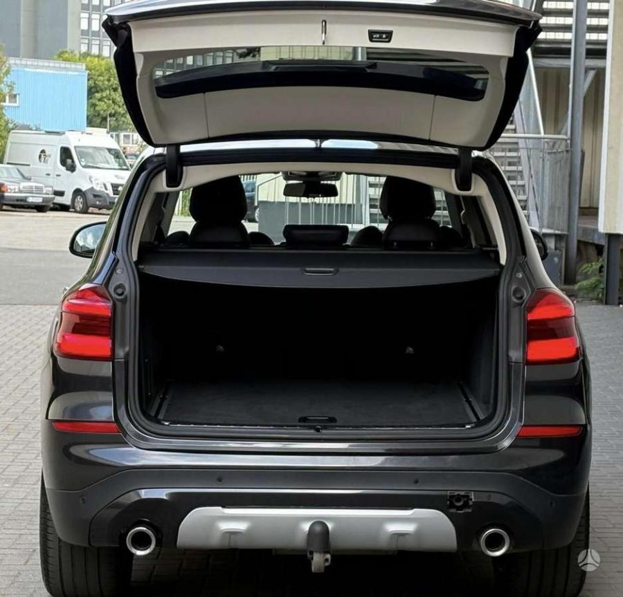 Grey BMW X3 2018 in Vilnius, with an engine capacity of 2.00 L and mileage of 215 thousand km for 21900 €, photo 32 on AUTOMOTO.COM.LV