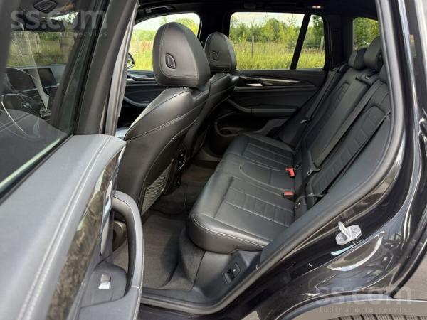 Grey BMW X3 2018 in Daugavpils, with an engine capacity of 3.00 L and mileage of 286 thousand km for 23200 €, photo 6 on AUTOMOTO.COM.LV