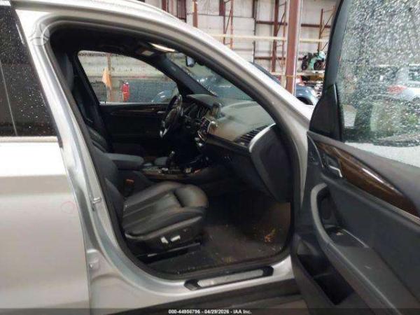 Grey BMW X3 2018 in Klaipeda, with an engine capacity of 2.00 L and mileage of 188 thousand km for 12900 €, photo 5 on AUTOMOTO.COM.LV