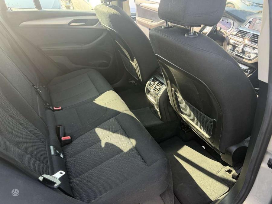 Pelēks BMW X3 2018 Utena, ar dzinēja tilpumu 2.00 L un nobraukumu 280 tūkst. km par 13990 €, foto 8 vietnē AUTOMOTO.COM.LV
