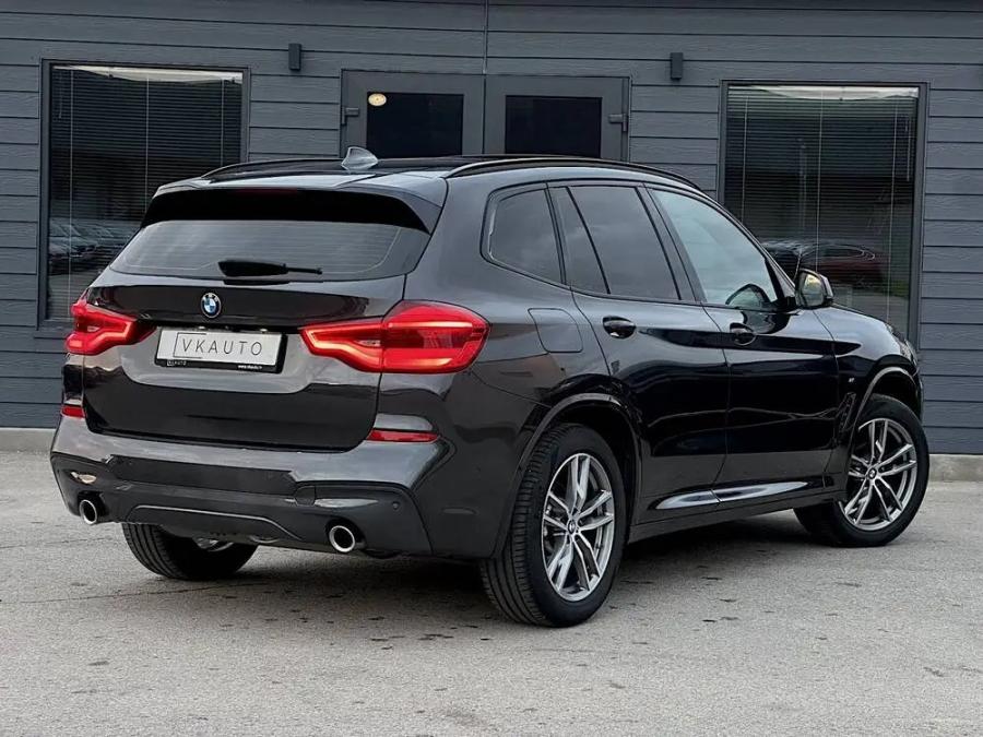 Grey BMW X3 2018 in Jelgava, with an engine capacity of 2.00 L and mileage of 210 thousand km for 23500 €, photo 5 on AUTOMOTO.COM.LV