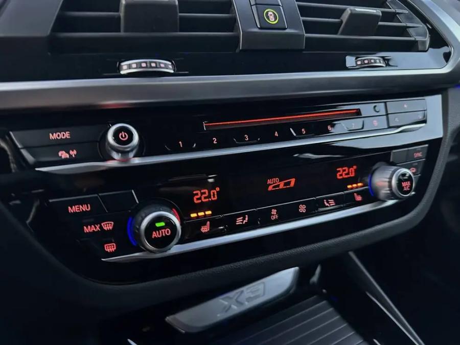 Grey BMW X3 2018 in Jelgava, with an engine capacity of 2.00 L and mileage of 210 thousand km for 23500 €, photo 18 on AUTOMOTO.COM.LV
