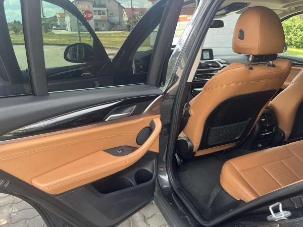 Grey BMW X3 2018 in Taurage, with an engine capacity of 2.00 L and mileage of 300 thousand km for 16900 €, photo 8 on AUTOMOTO.COM.LV