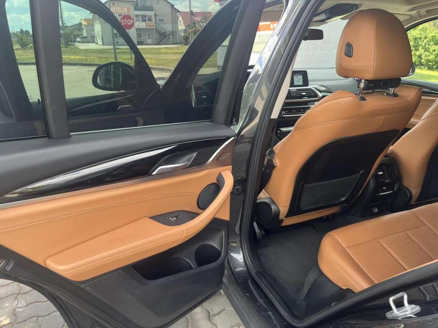 Pelēks BMW X3 2018 Tauragė, ar dzinēja tilpumu 2.00 L un nobraukumu 300 tūkst. km par 16900 €, foto 9 vietnē AUTOMOTO.COM.LV