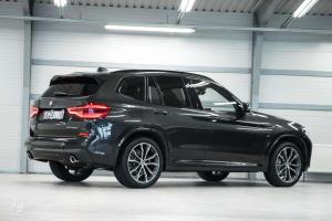 Grey BMW X3 2018 in Tukums, with an engine capacity of 2.00 L and mileage of 93 thousand km for 28777 €, photo 4 on AUTOMOTO.COM.LV