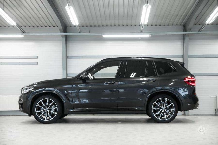 Grey BMW X3 2018 in Tukums, with an engine capacity of 2.00 L and mileage of 93 thousand km for 28777 €, photo 8 on AUTOMOTO.COM.LV