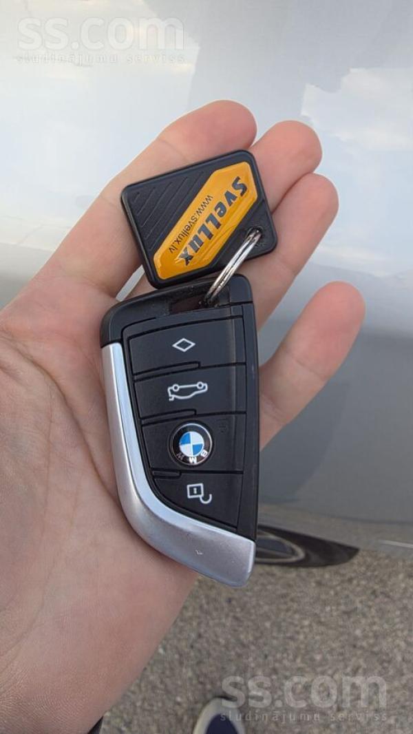 Pelēks BMW X3 2018 Rīga, ar dzinēja tilpumu 3.00 L un nobraukumu 255 tūkst. km par 20500 €, foto 8 vietnē AUTOMOTO.COM.LV