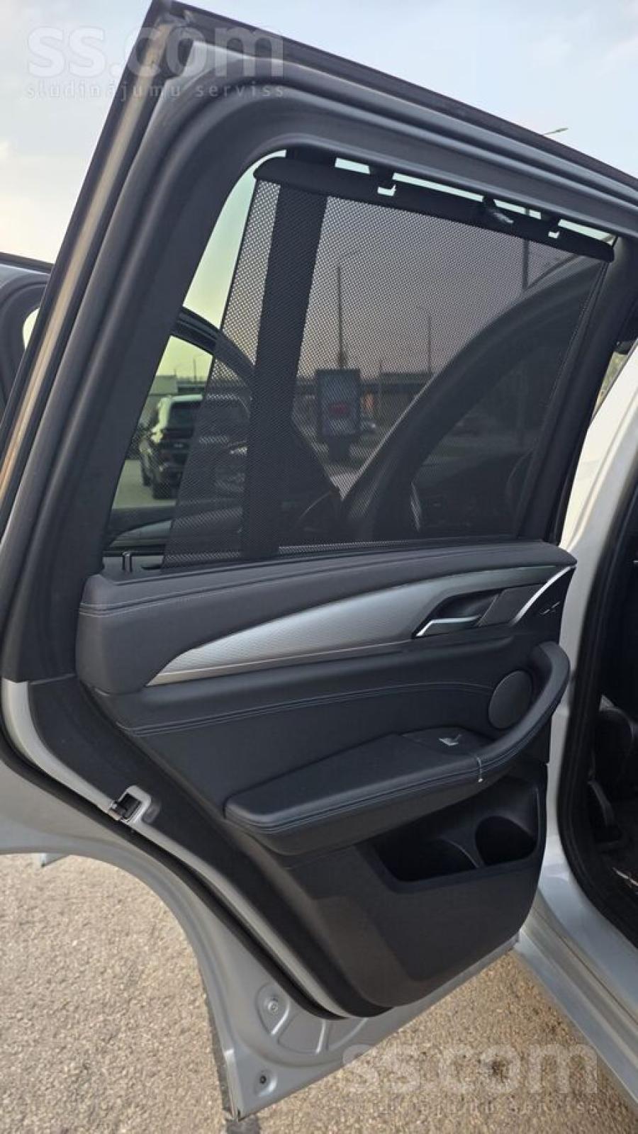 Pelēks BMW X3 2018 Rīga, ar dzinēja tilpumu 3.00 L un nobraukumu 255 tūkst. km par 20500 €, foto 10 vietnē AUTOMOTO.COM.LV