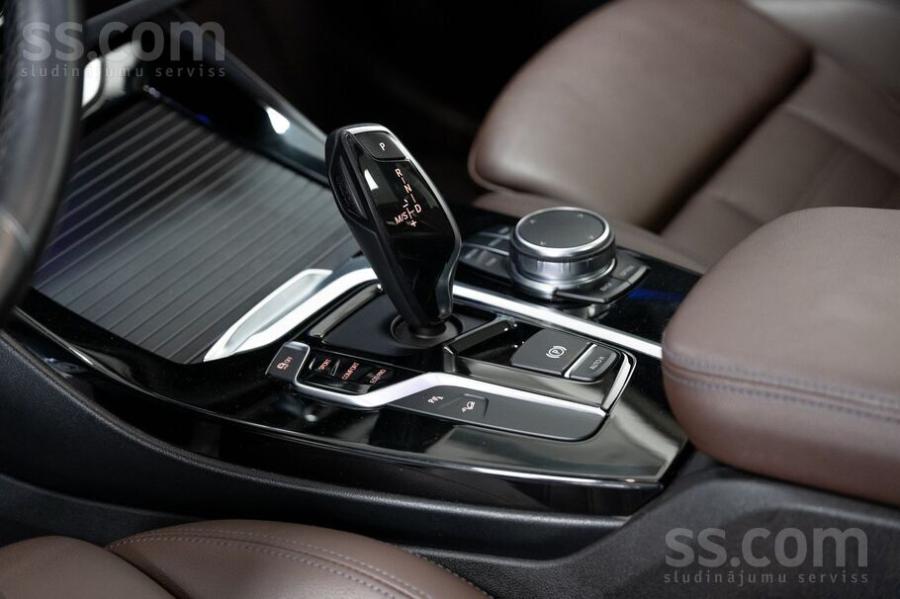 Grey BMW X3 2018 in Riga, with an engine capacity of 2.00 L and mileage of 119 thousand km for 24500 €, photo 21 on AUTOMOTO.COM.LV