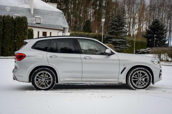 Grey BMW X3 2019 in Elektrenai, with an engine capacity of 2.00 L and mileage of 240 thousand km for 24750 €, photo 8 on AUTOMOTO.COM.LV
