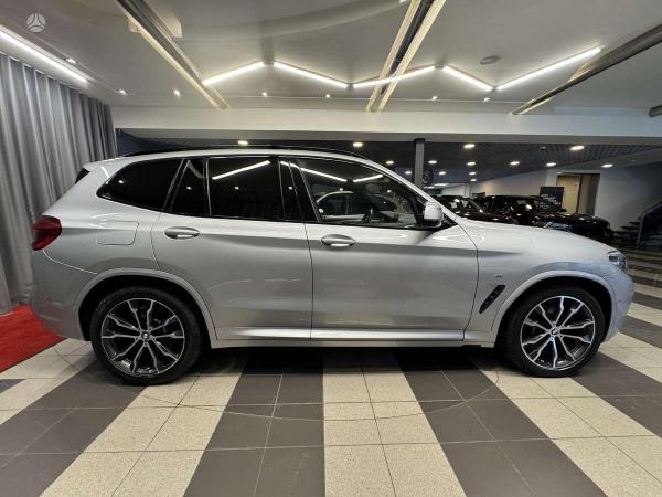 Grey BMW X3 2019 in Riga, with an engine capacity of 2.99 L and mileage of 204 thousand km for 27990 €, photo 4 on AUTOMOTO.COM.LV