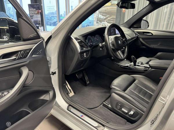 Grey BMW X3 2019 in Riga, with an engine capacity of 2.99 L and mileage of 204 thousand km for 27990 €, photo 10 on AUTOMOTO.COM.LV