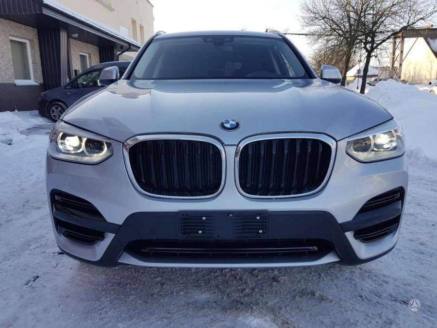 Grey BMW X3 2019 in Siauliai, with an engine capacity of 2.00 L and mileage of 194 thousand km for 17800 €, photo 2 on AUTOMOTO.COM.LV