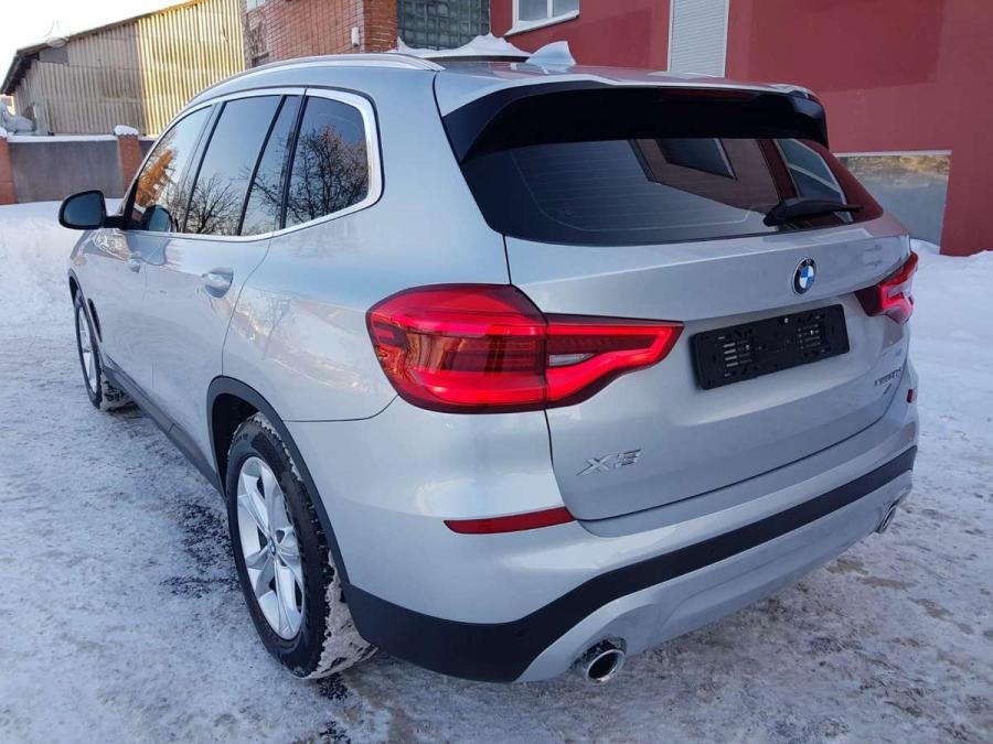 Grey BMW X3 2019 in Siauliai, with an engine capacity of 2.00 L and mileage of 194 thousand km for 17800 €, photo 4 on AUTOMOTO.COM.LV