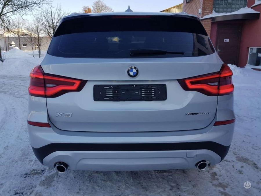 Grey BMW X3 2019 in Siauliai, with an engine capacity of 2.00 L and mileage of 194 thousand km for 17800 €, photo 5 on AUTOMOTO.COM.LV