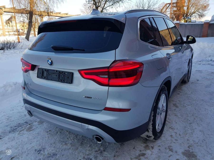 Grey BMW X3 2019 in Siauliai, with an engine capacity of 2.00 L and mileage of 194 thousand km for 17800 €, photo 6 on AUTOMOTO.COM.LV