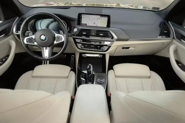 Pelēks BMW X3 2019 Jelgava, ar dzinēja tilpumu 2.50 L un nobraukumu 60 tūkst. km par 44500 €, foto 8 vietnē AUTOMOTO.COM.LV