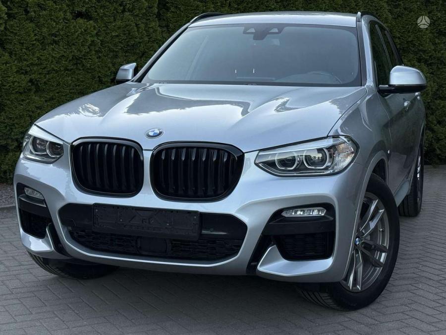 Grey BMW X3 2019 in Jonava, with an engine capacity of 2.00 L and mileage of 286 thousand km for 19950 €, photo 5 on AUTOMOTO.COM.LV