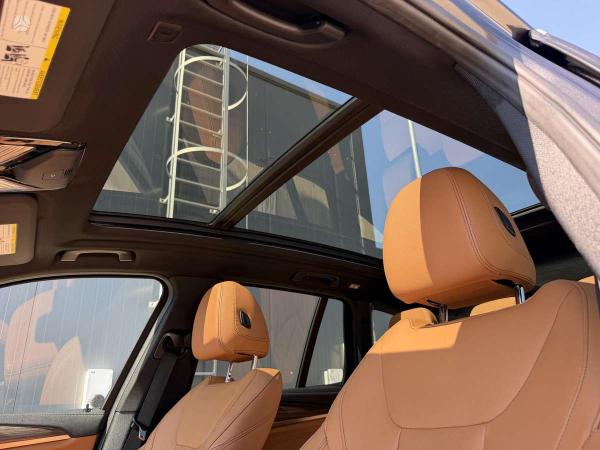 Grey BMW X3 2019 in Siauliai, with an engine capacity of 2.00 L and mileage of 194 thousand km for 22400 €, photo 9 on AUTOMOTO.COM.LV