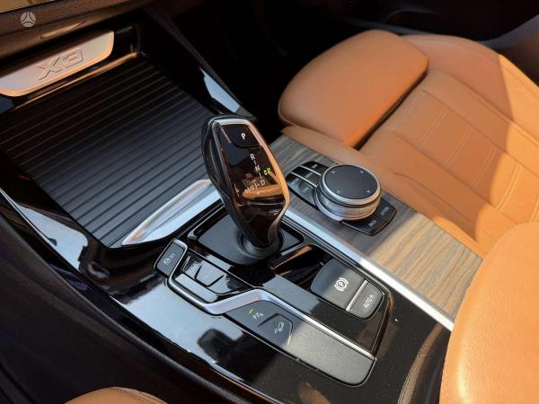 Grey BMW X3 2019 in Siauliai, with an engine capacity of 2.00 L and mileage of 194 thousand km for 22400 €, photo 10 on AUTOMOTO.COM.LV