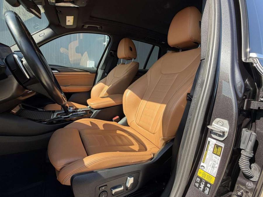Pelēks BMW X3 2019 Šauļi, ar dzinēja tilpumu 2.00 L un nobraukumu 194 tūkst. km par 22400 €, foto 9 vietnē AUTOMOTO.COM.LV