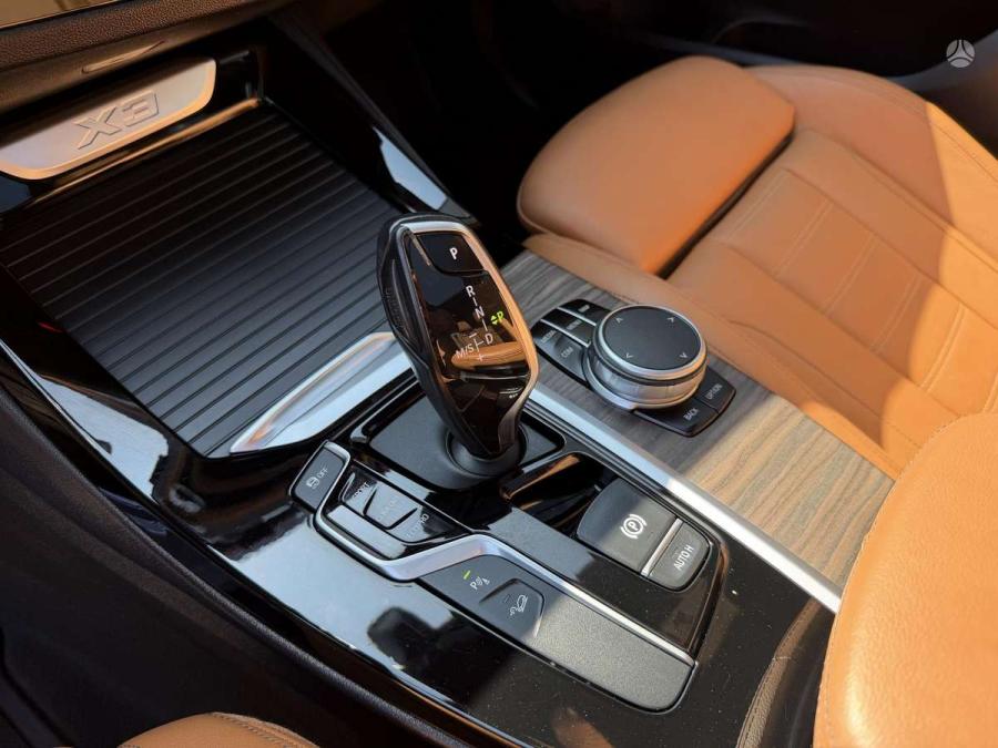 Pelēks BMW X3 2019 Šauļi, ar dzinēja tilpumu 2.00 L un nobraukumu 194 tūkst. km par 22400 €, foto 16 vietnē AUTOMOTO.COM.LV