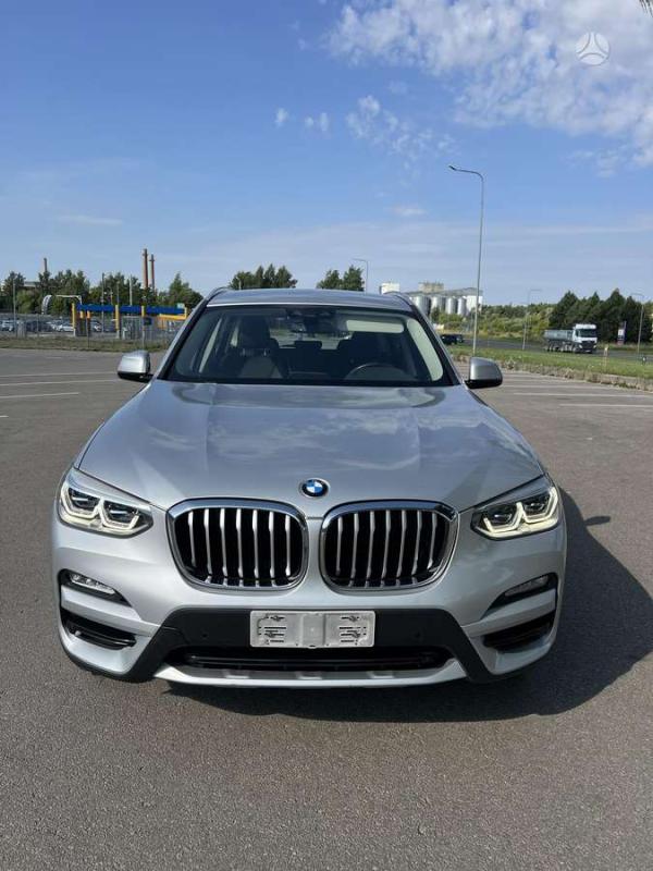 Grey BMW X3 2019 in Panevezys, with an engine capacity of 2.00 L and mileage of 103 thousand km for 21000 €, photo 4 on AUTOMOTO.COM.LV