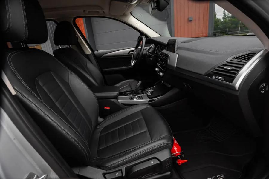 Pelēks BMW X3 2019 Jelgava, ar dzinēja tilpumu 2.00 L un nobraukumu 189 tūkst. km par 19500 €, foto 7 vietnē AUTOMOTO.COM.LV